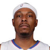 Paul Pierce camina para trabajar en Los Ángeles después de que Nix ...